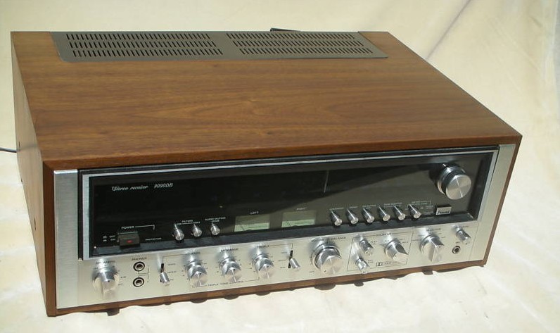 Sansui Stereo Receiver Model 9090DB